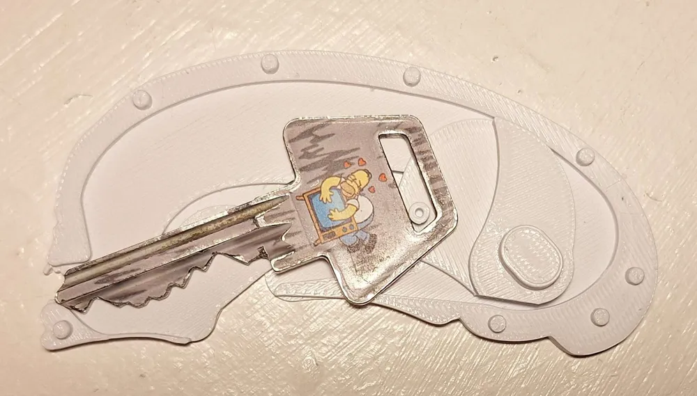 Alien key cover by Dinmor MakerWorld: Download Free 3D Models