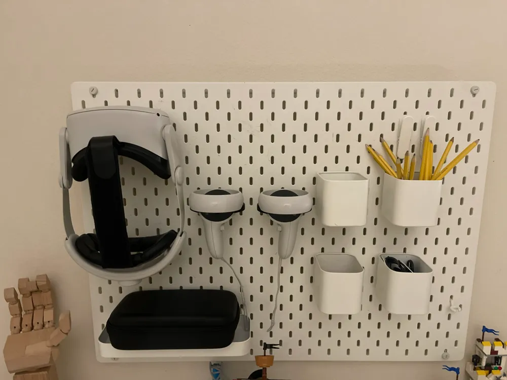 Meta Quest 2 mount for Skadis pegboard Remixed by Yllafo MakerWorld ...