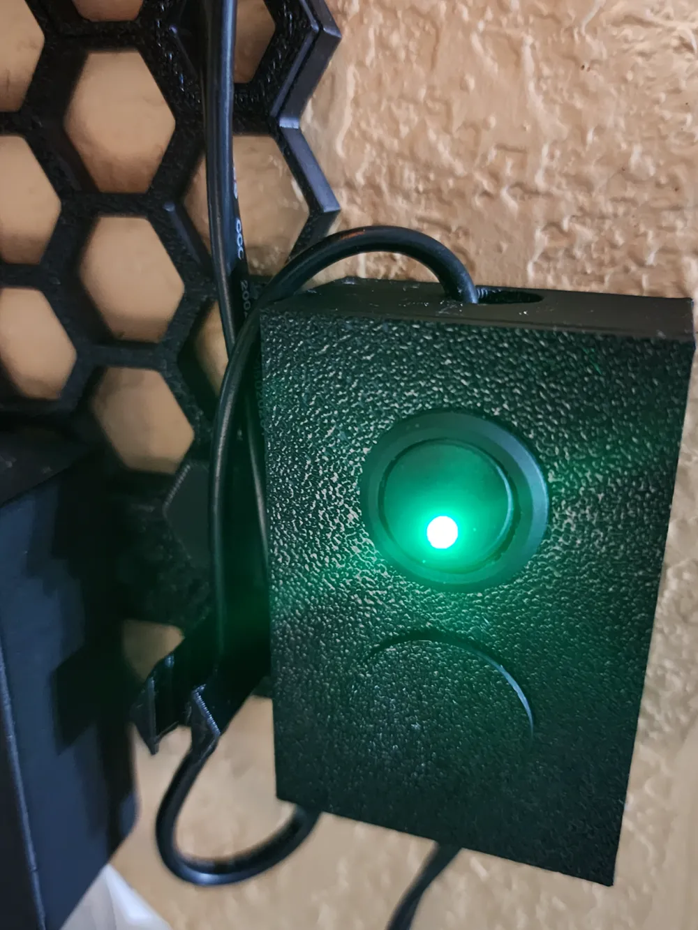 DC Switch Box for Honeycomb Storage Wall offset (HSW) by fespanto ...