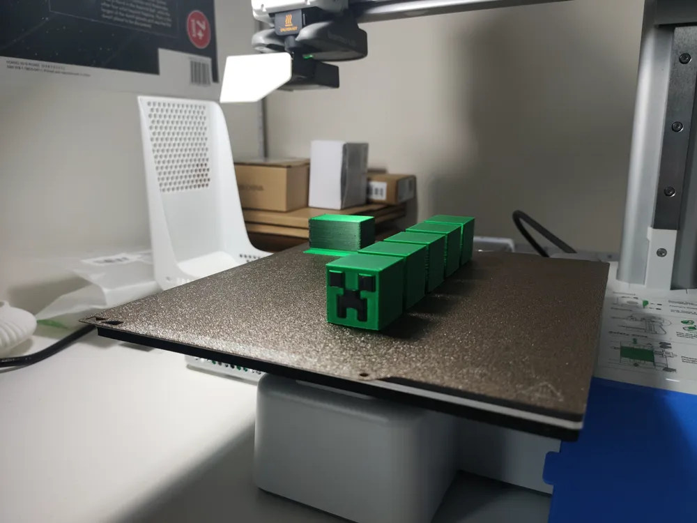 Articulated Minecraft Creeper Snake by user_419412214 - MakerWorld