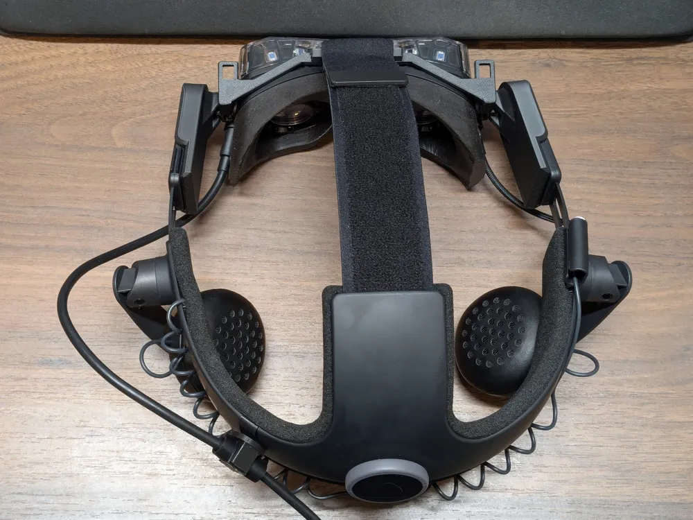 Rotating BSB Cable Holder for Vive DAS - Free 3D Print Model - MakerWorld