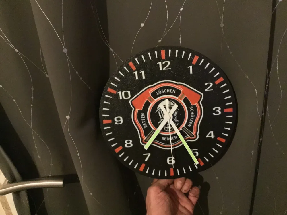 Fire Fighter Wall Clock / Feuerwehr Wand Uhr by Lord_Cobbelpot ...