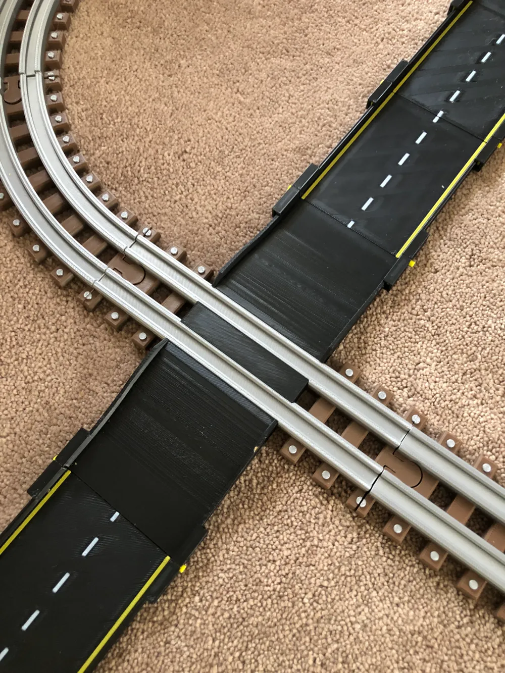 Tiny Train x Toy Car Road - Road Track Crossing by Pete - MakerWorld