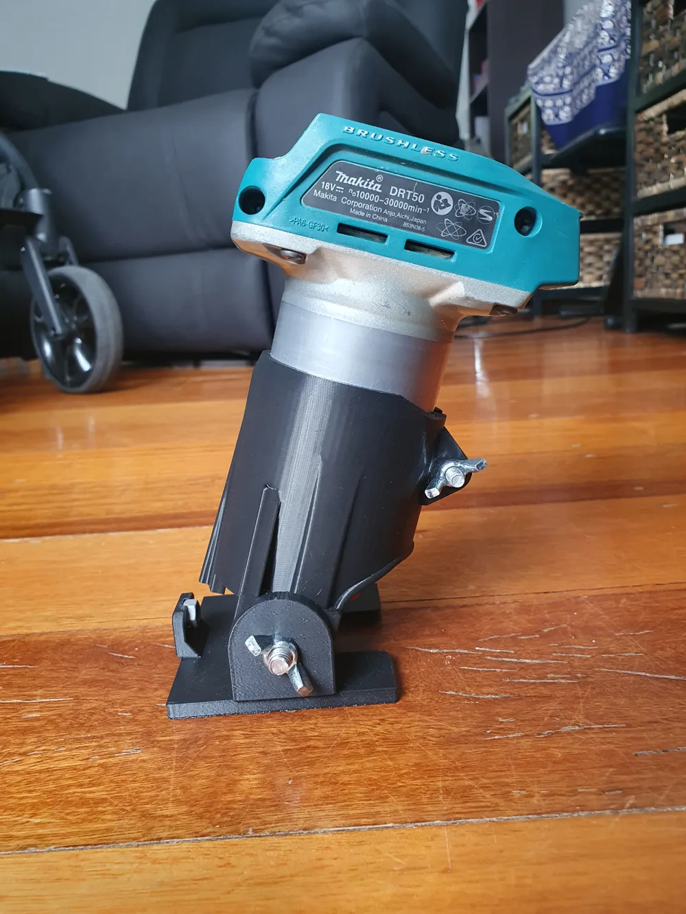 Makita Tilt Base for 65mm Routers Remixed by Le_Dave - MakerWorld
