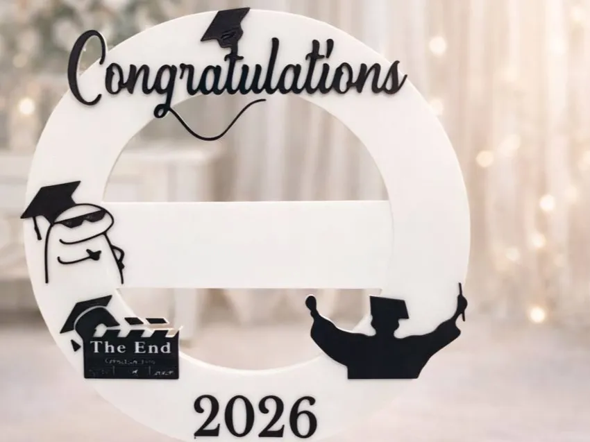 Graduation Stand 2026 - Free 3D Print Model - MakerWorld