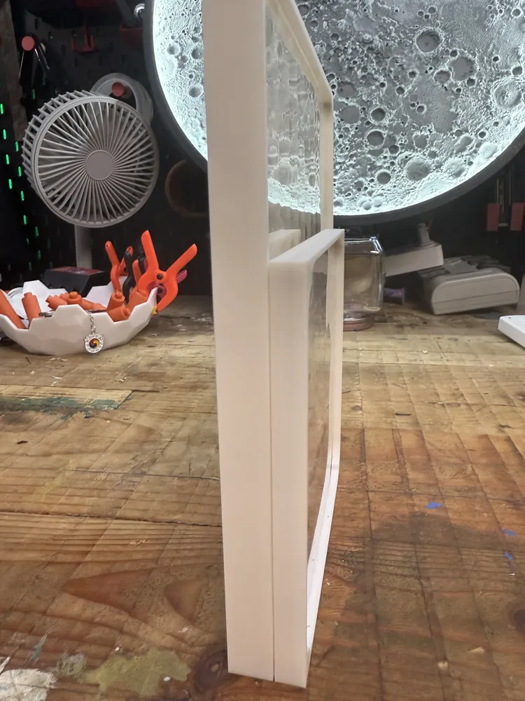 100 Compartment Display with Magnetic Lid - Free 3D Print Model ...
