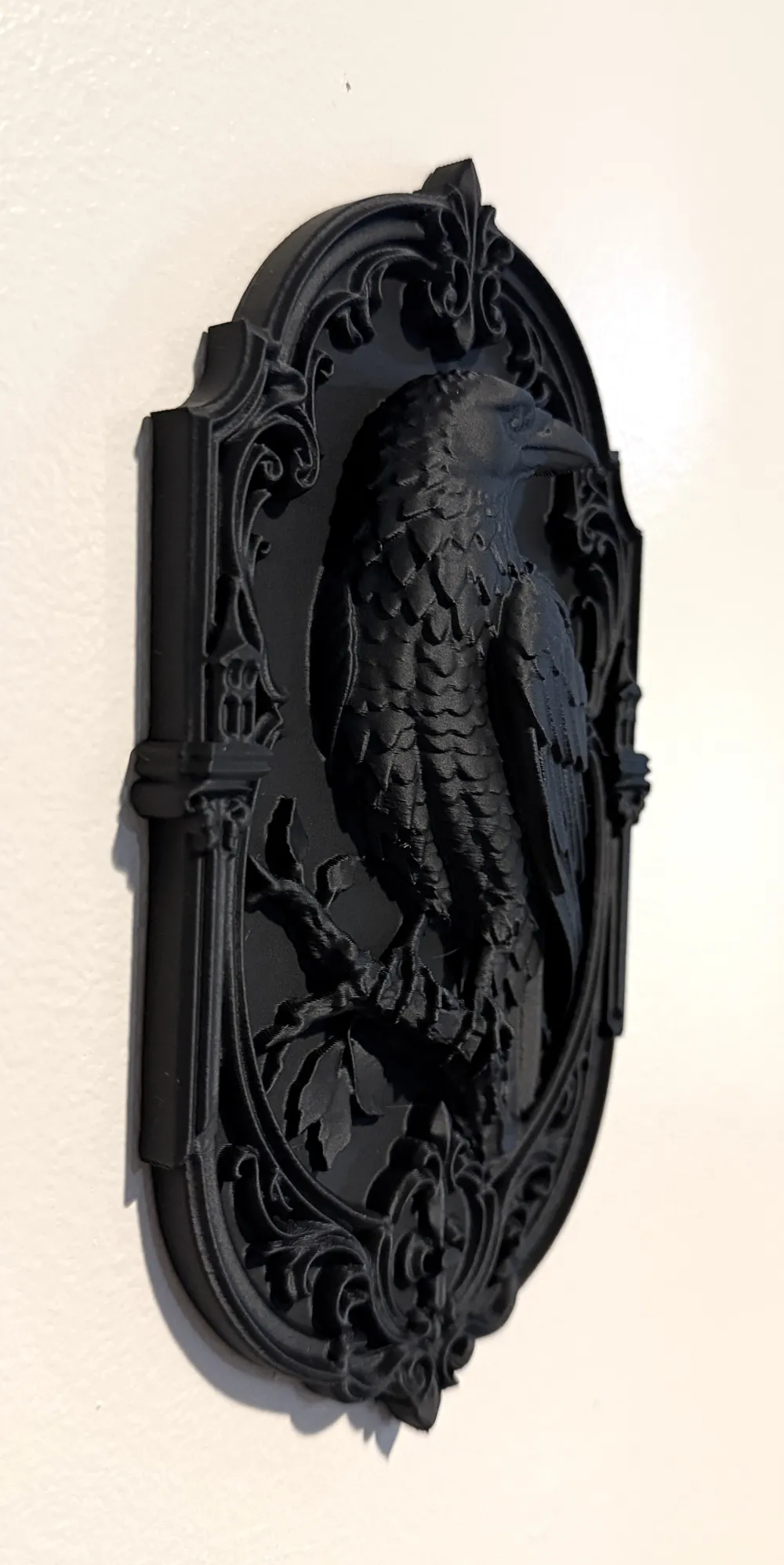 Gothic Raven Wall Plaque - Free 3D Print Model - MakerWorld