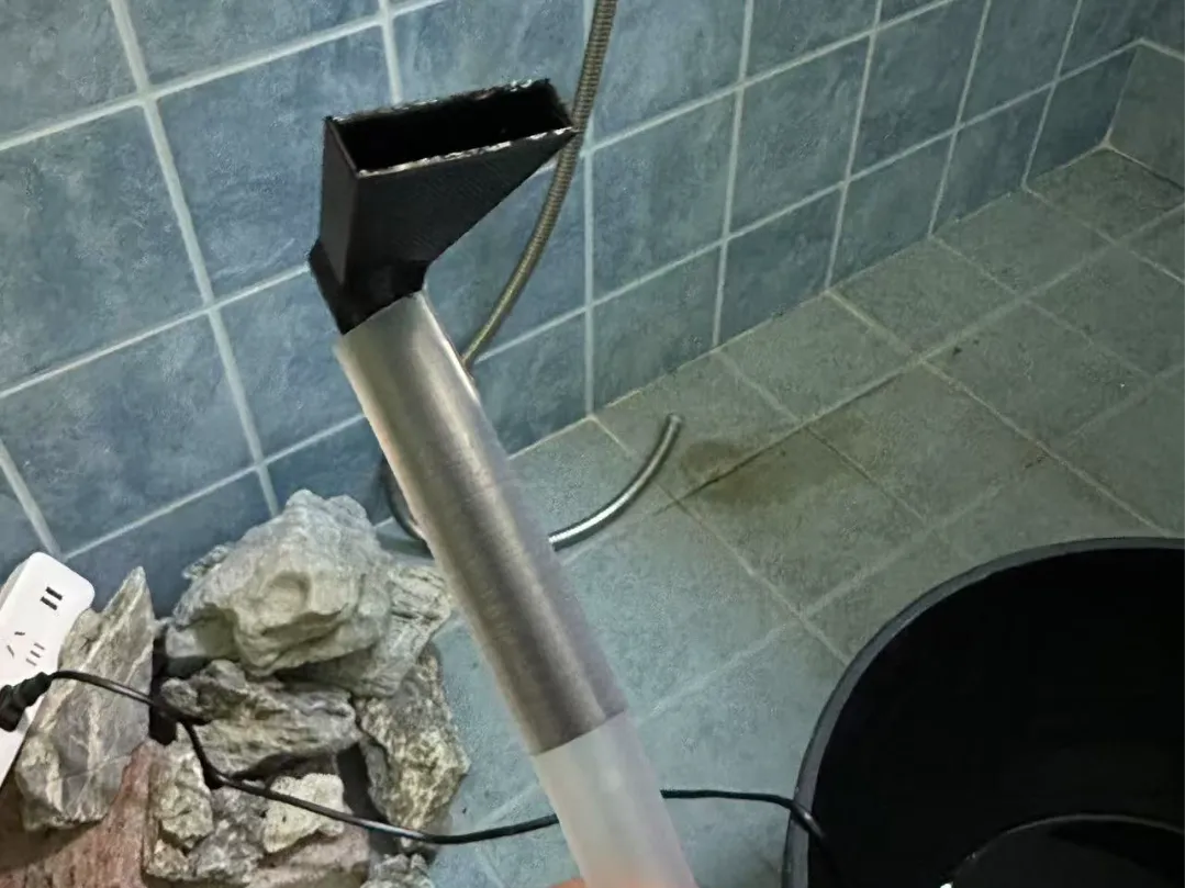 Fish tank duckbill outlet (12mm outer diameter, 10mm inner diameter) by ...