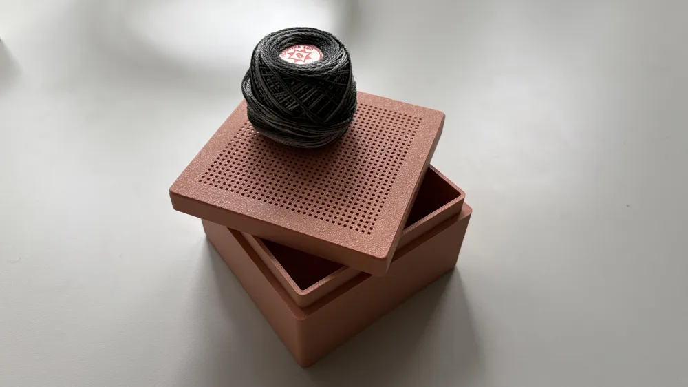 Quadratische Kreuzstich-Stickerei-Box Größe S – Kostenloses 3D ...