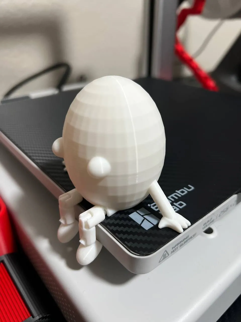 Egg Desk Buddy by JavierHL12 - MakerWorld