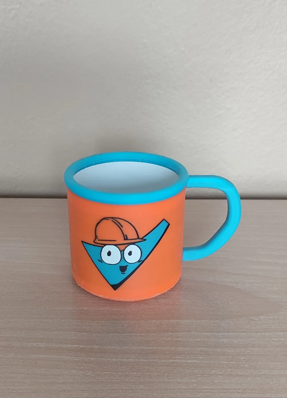 Satisfactory Ficsit Coffee Mug - Free 3D Print Model - MakerWorld
