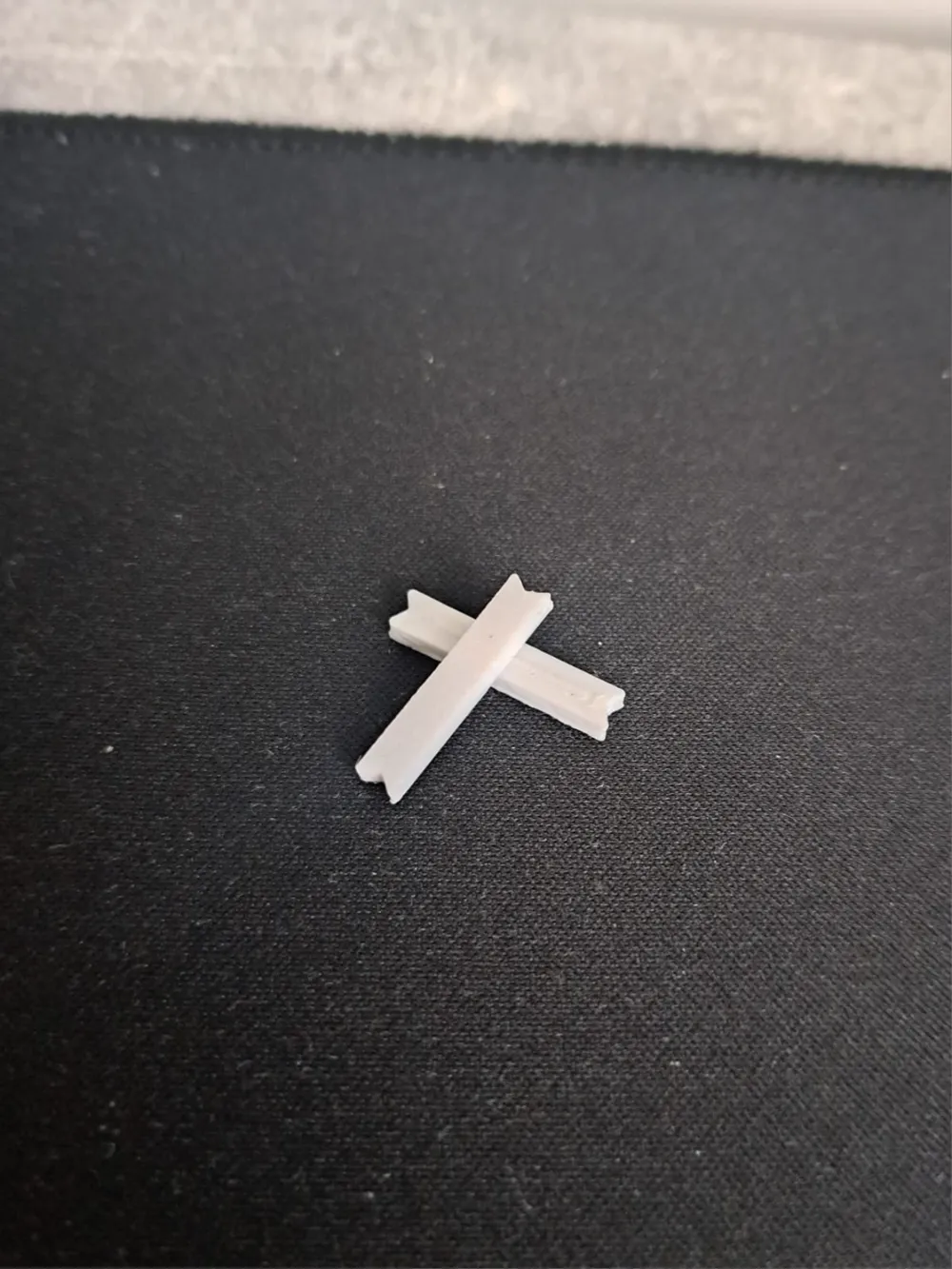 Tile connector by WesvR13 - MakerWorld