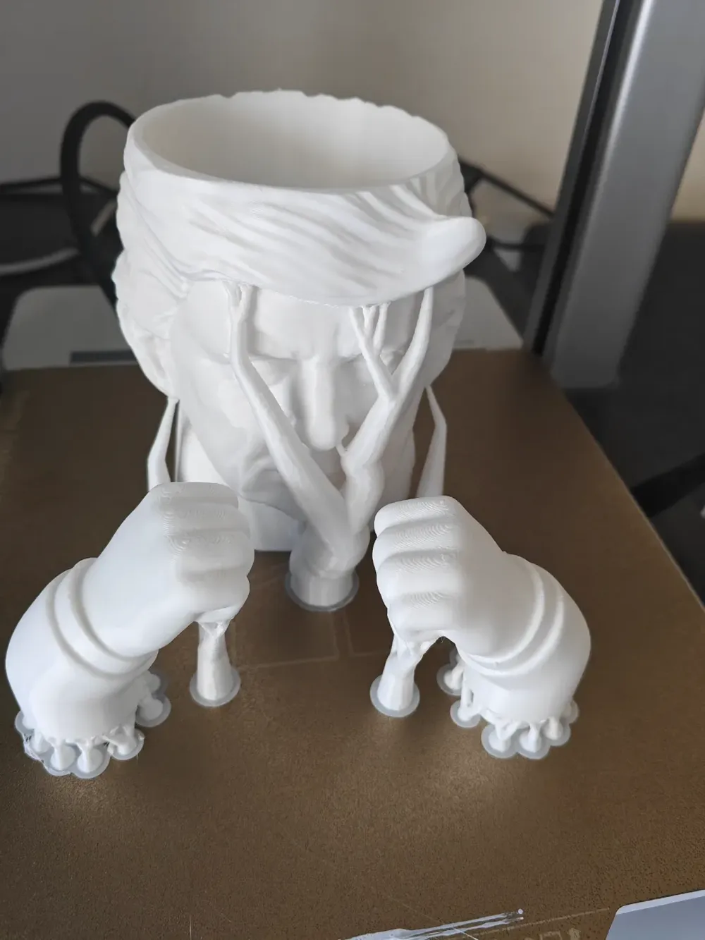 Trump Pen Holder - Free 3D Print Model - MakerWorld