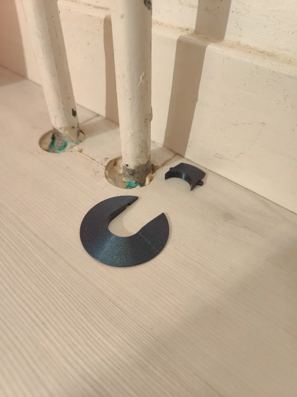 Radiator Pipe Cover (12mm, 15mm, 17mm, ...) - Free 3D Print Model ...