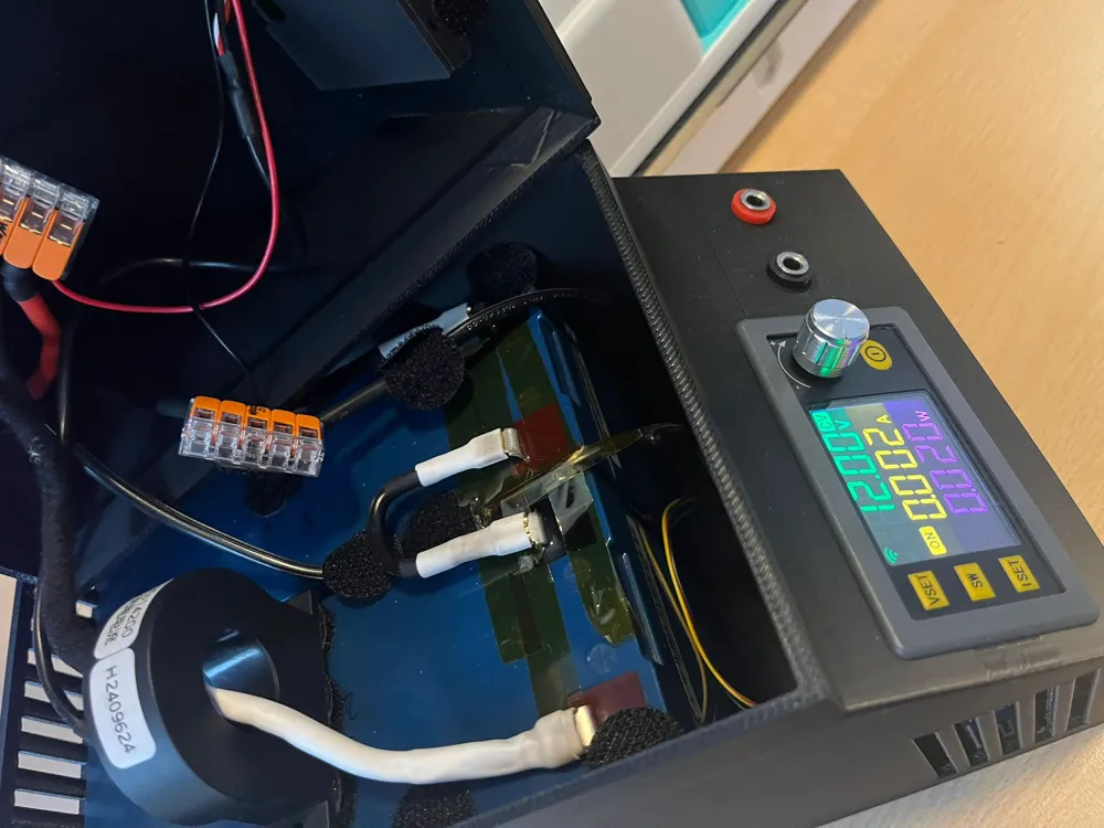 24V Mobile Lab Power Supply – LiFePO4 by PatrickBlack MakerWorld ...