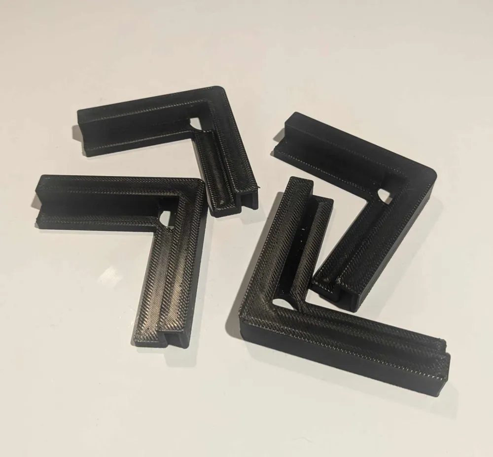 Aquarium corners for glass cover up to 4mm by Metii MakerWorld ...