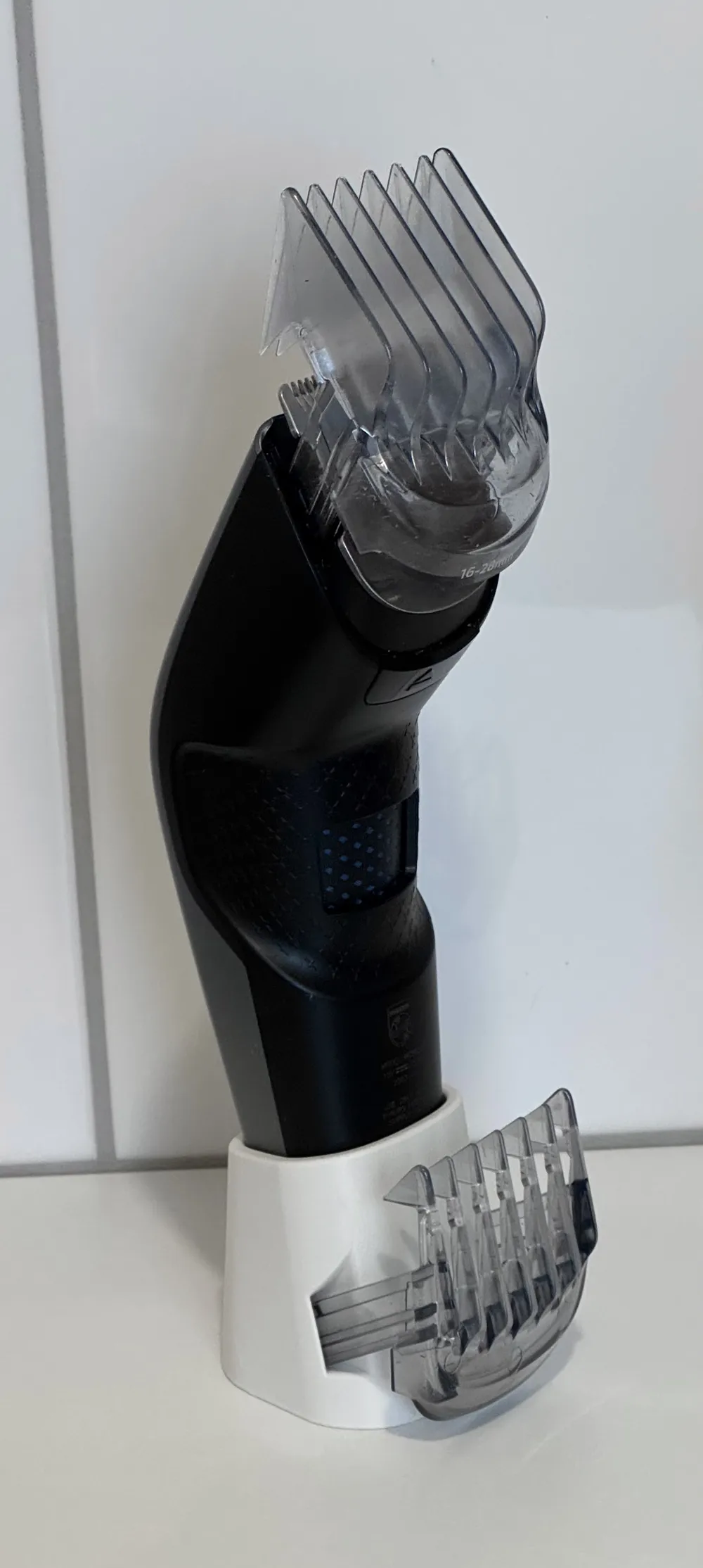 Stand for Philips Hairclipper series 5000 & 7000 - Free 3D Print Model ...