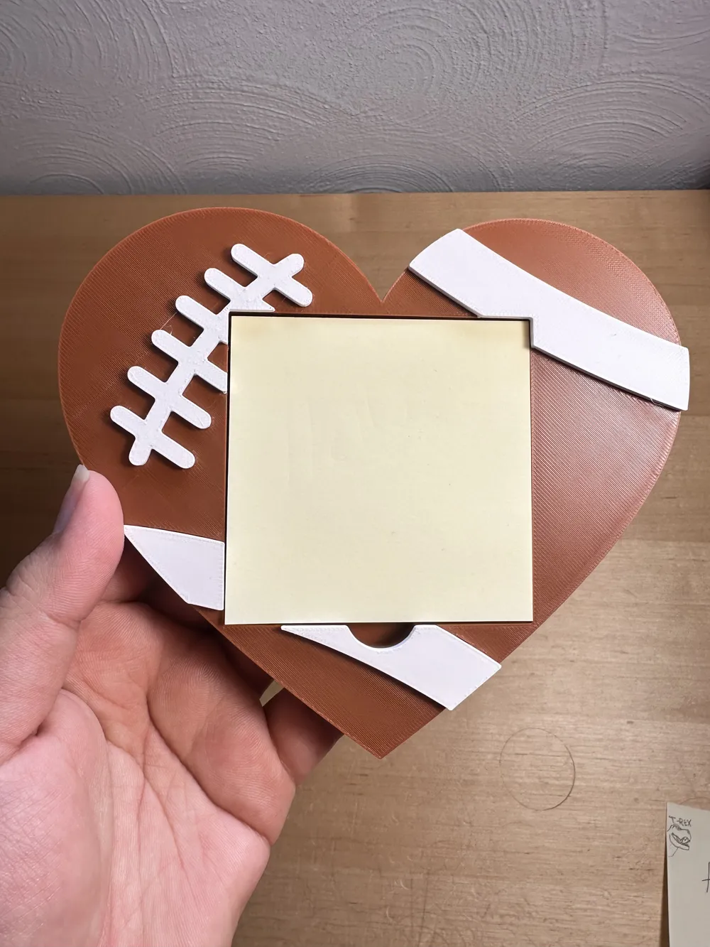 Post it holder: Football by kenyabril MakerWorld: Download Free 3D Models