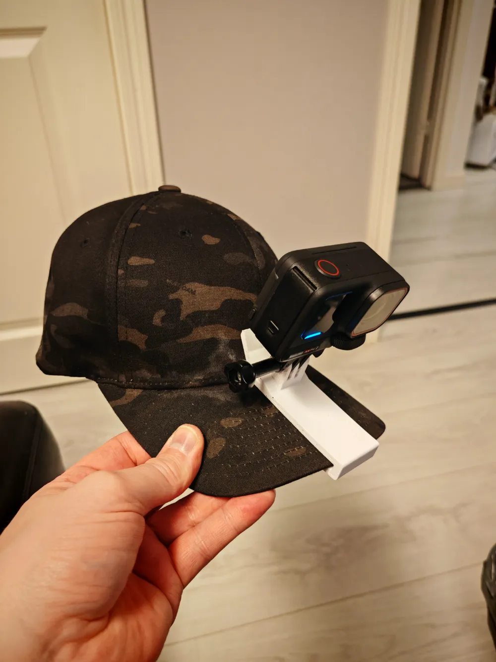 Insta360 Ace Pro 2 / GoPro baseball cap mount by finlepi MakerWorld ...