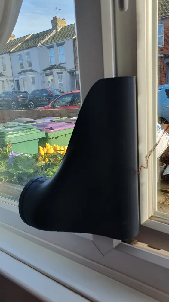 Window Vent (through locked window) - Free 3D Print Model - MakerWorld