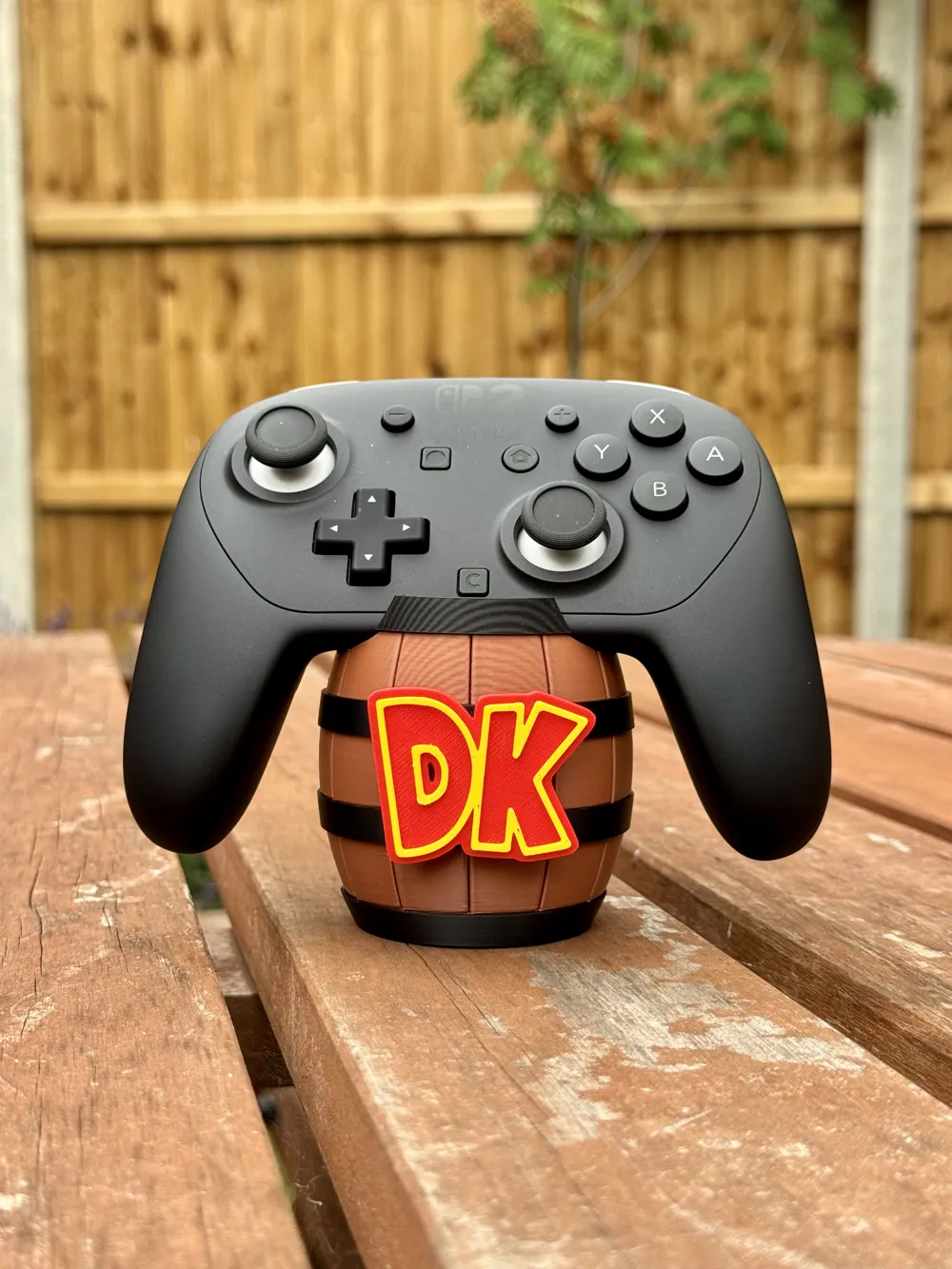 Nintendo Switch 2 Donkey Kong Pro Controller stand Remixed by Dave W MakerWorld: Download Free ...
