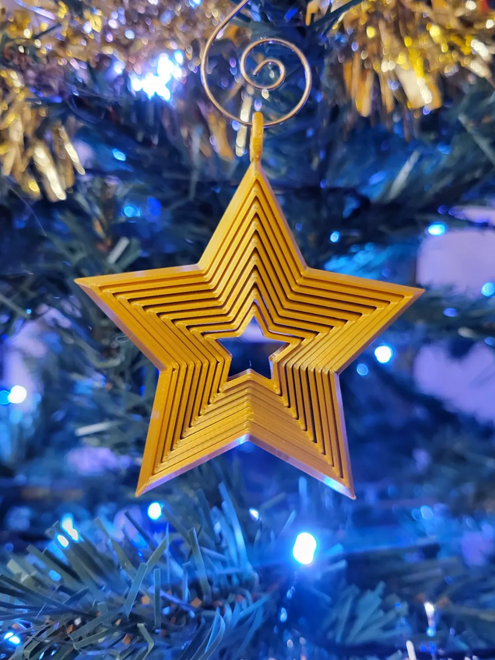 Xmas Star Bauble by Pocket Prints MakerWorld: Download Free 3D Models