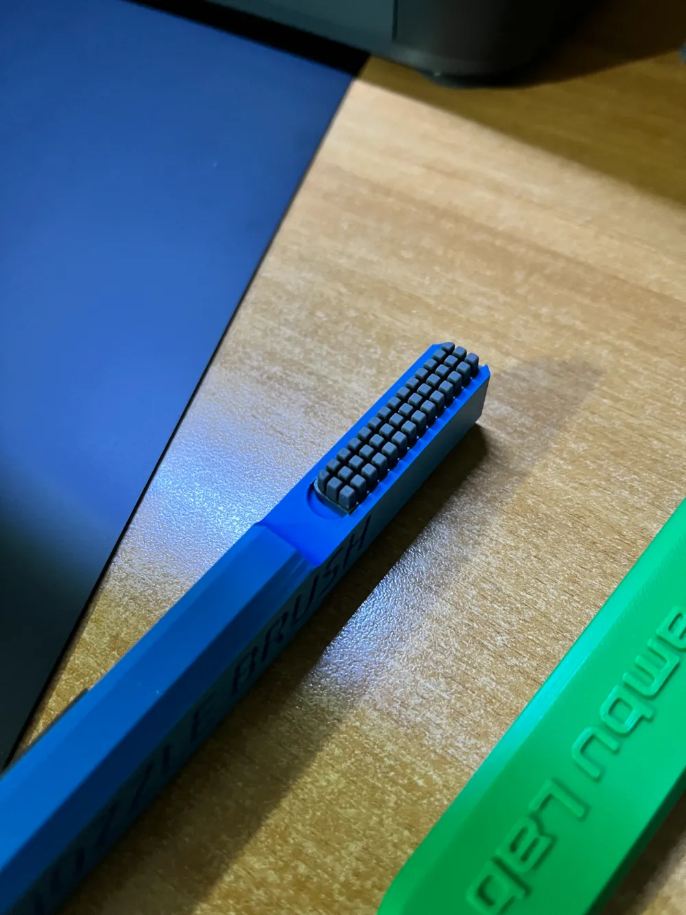 NOZZLE BRUSH (A1 silicone brush insert) by Die0609 - MakerWorld