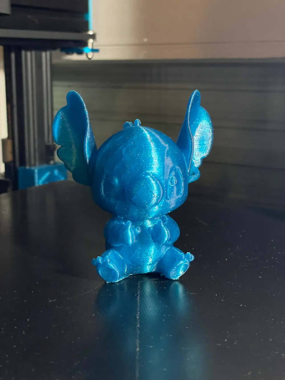 Stitch sentado por PrintSphere MakerWorld: Descarga Modelos 3D Gratuitos