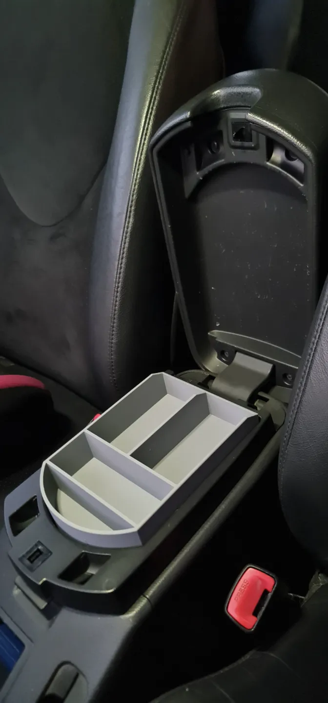 BEST Armrest Storage Box Tray 3gen Toyota Rav 4 by Stephanaccessori ...