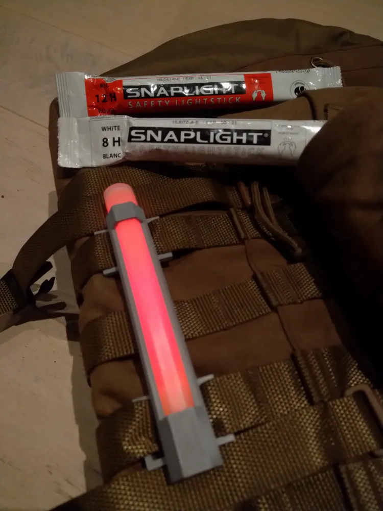 Chemlight Glowstick 6" Molle Holder by Fedde - MakerWorld