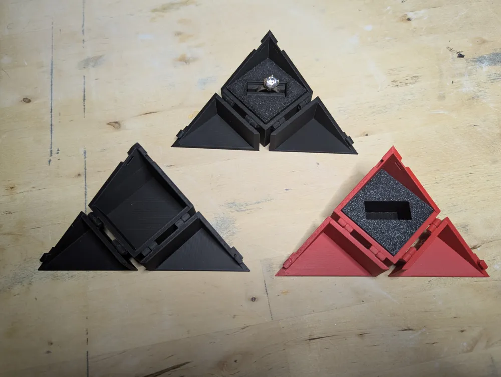 Geometric opening ring box - print in place by FooRandomCreator ...