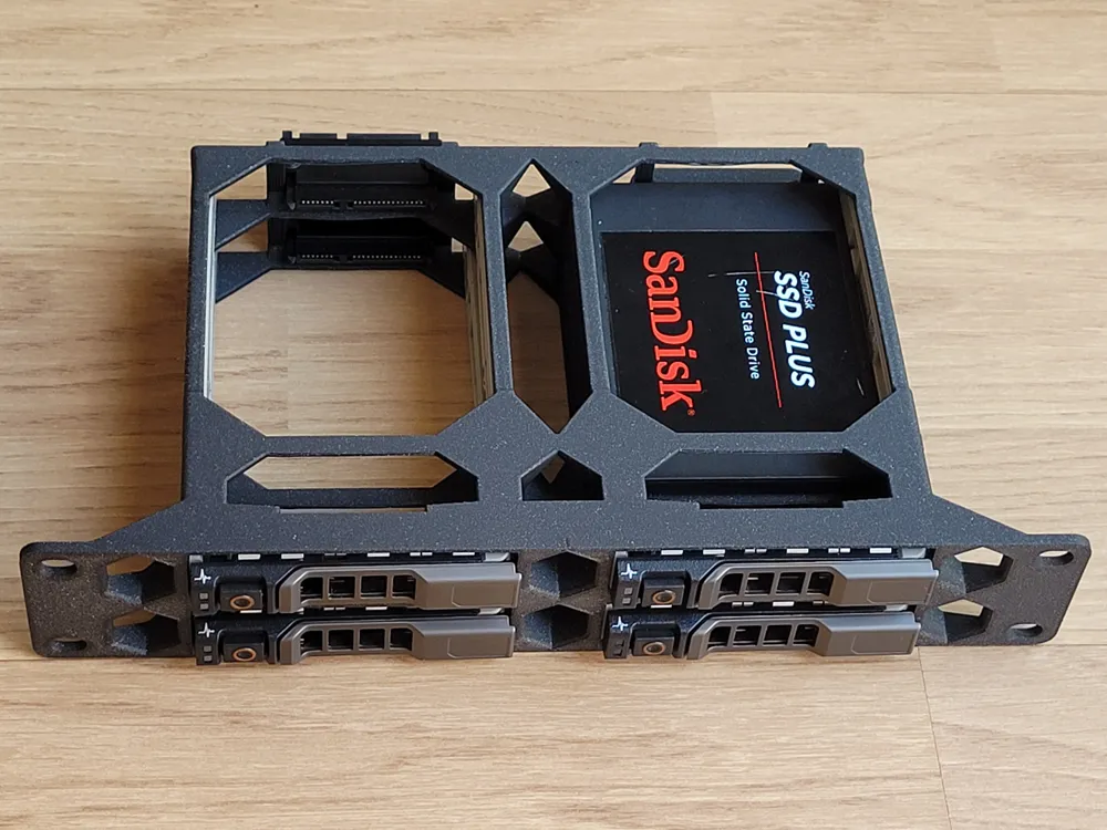 10 inch Rack 1U : 4x 2.5 inch HDD/SSD - HOT SWAP ! by Olo Deepdelver ...