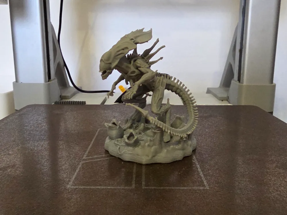 Alien Queen - The Xenomorph Matriarch - Free 3D Print Model - MakerWorld