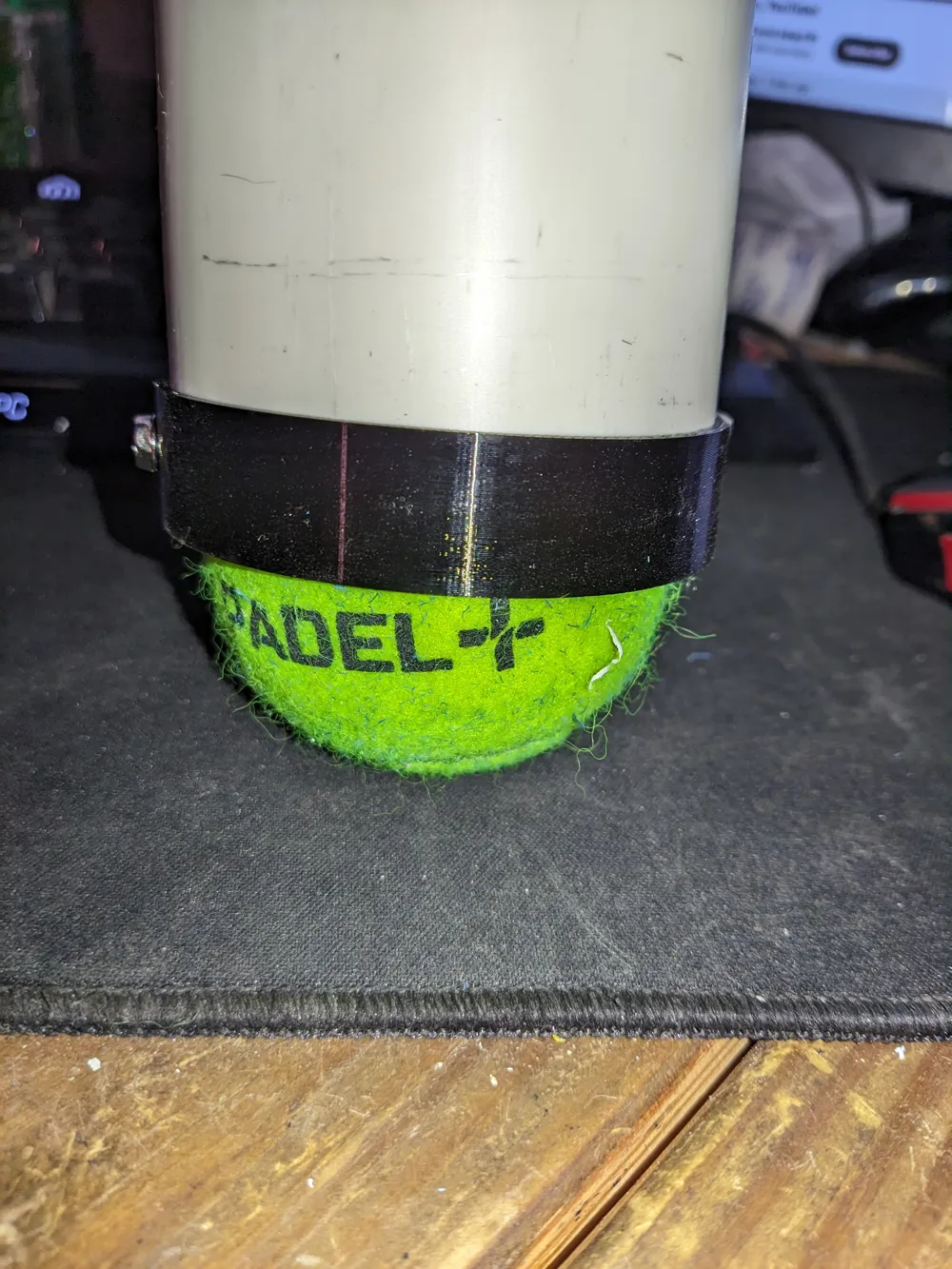 Padel / Tennis ball picker with fence hanger by royeiror - MakerWorld