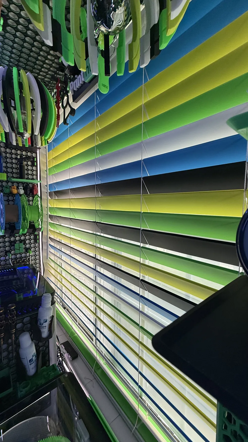 Snap-On UV Reactive Blinds – Print and Glow! by Niellex MakerWorld ...