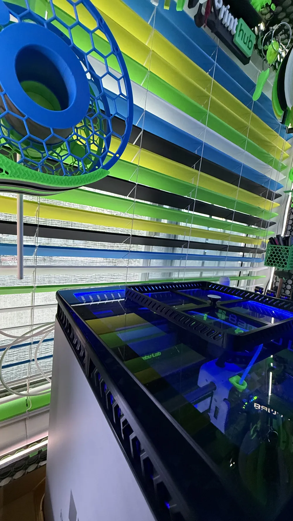 Snap-On UV Reactive Blinds – Print and Glow! by Niellex MakerWorld ...