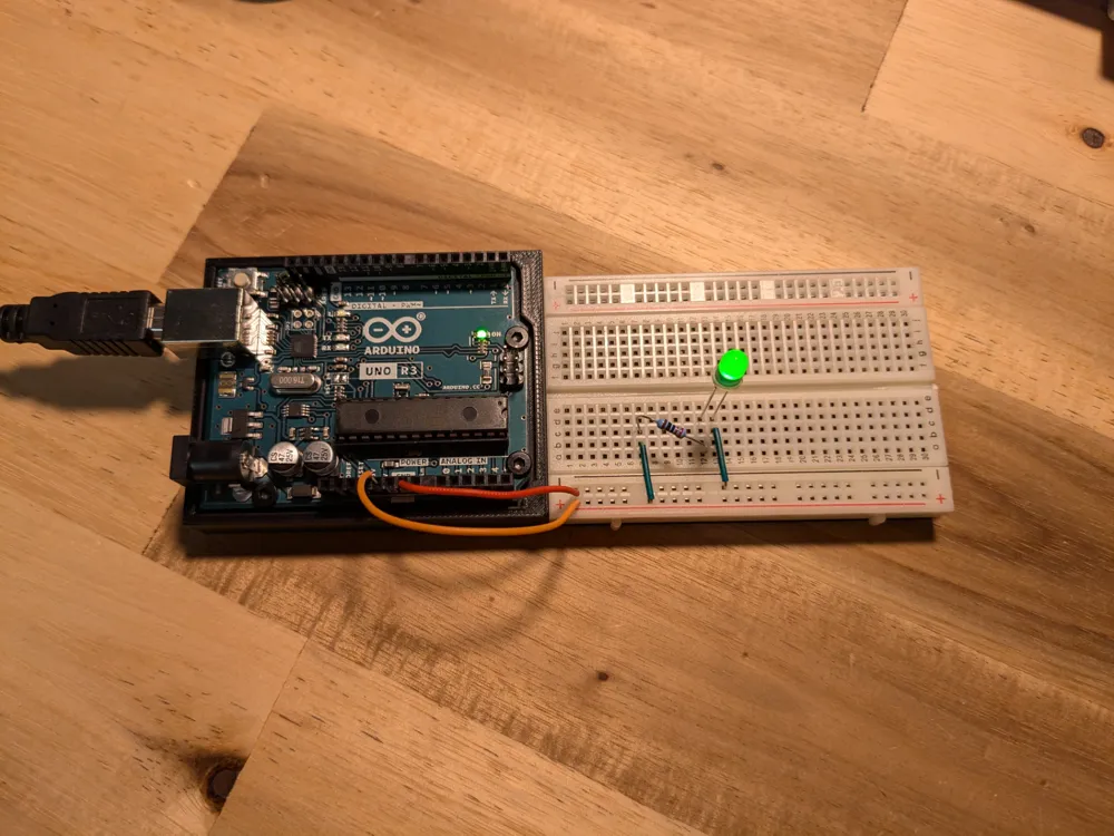 Arduino Uno R3 plate/holder/case/mount. by Marcel MakerWorld: Download ...