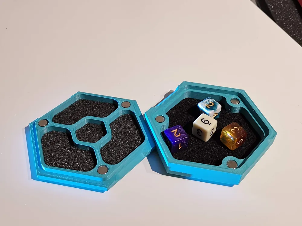 Hexagon Dice Vault by Limes MakerWorld: Download Free 3D Models