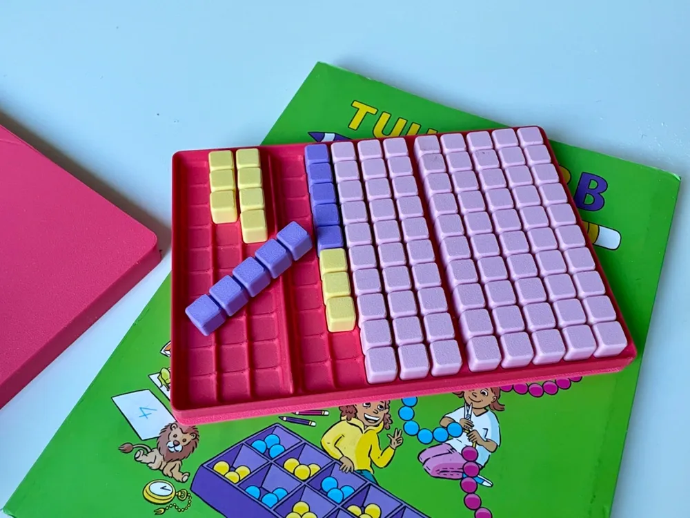 HUNDRED Counting Board by Jurdis - MakerWorld