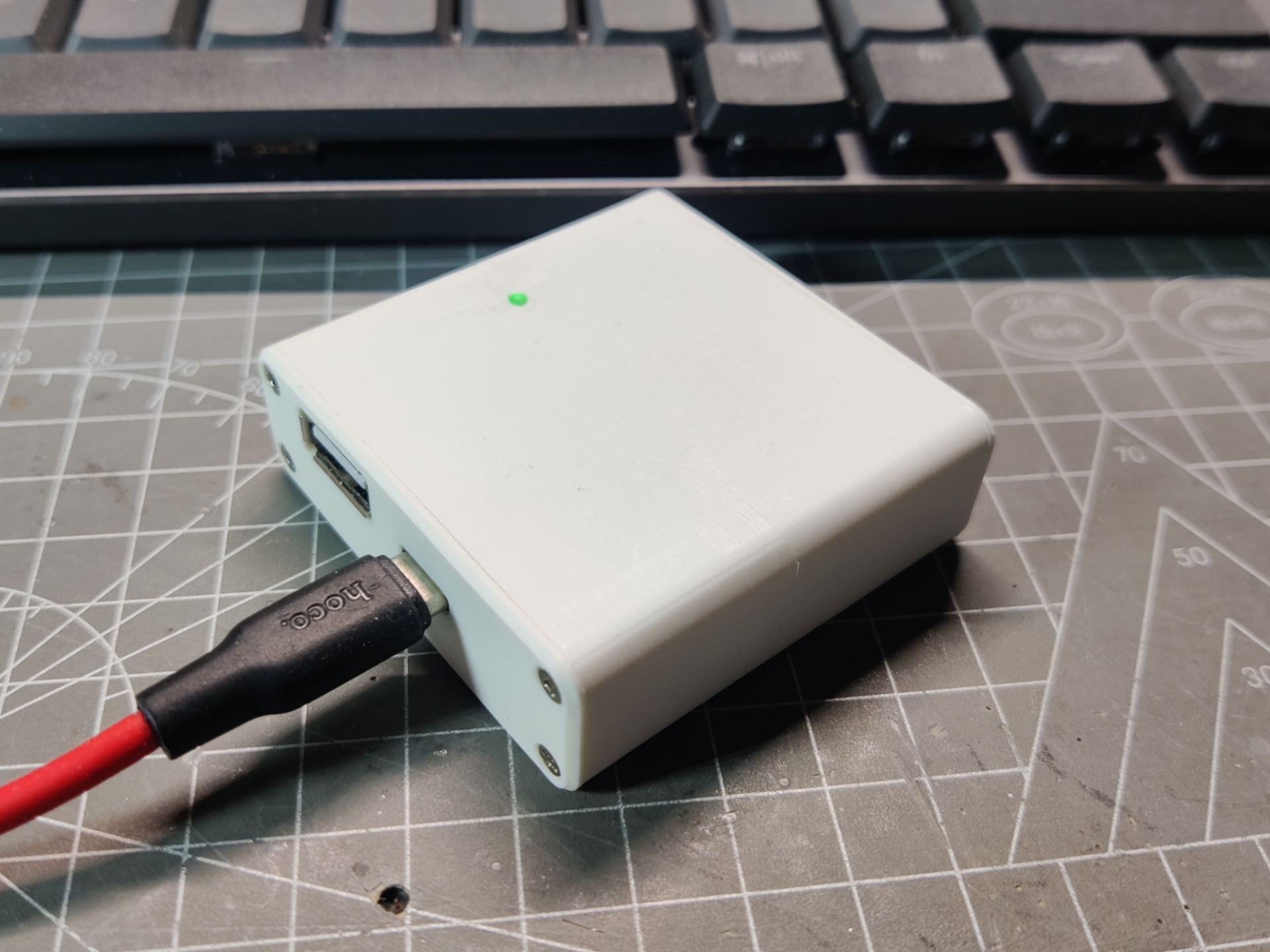 KVM-Card-Mini-HV2.6 Enclosure by yishunjian MakerWorld: Download Free ...