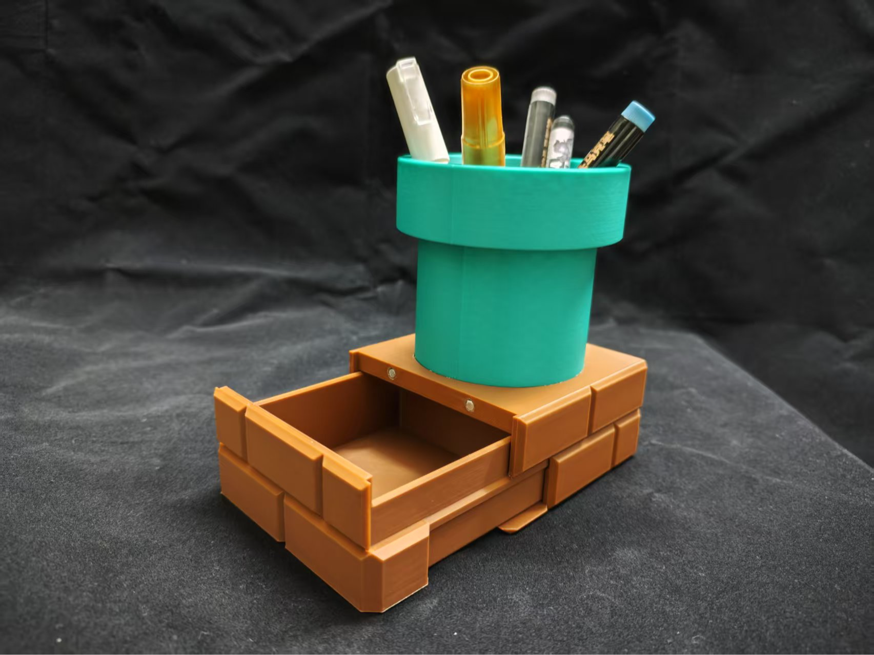 Mario Pipe Pen Holder (with hidden drawer) by 三七21 MakerWorld: Download ...