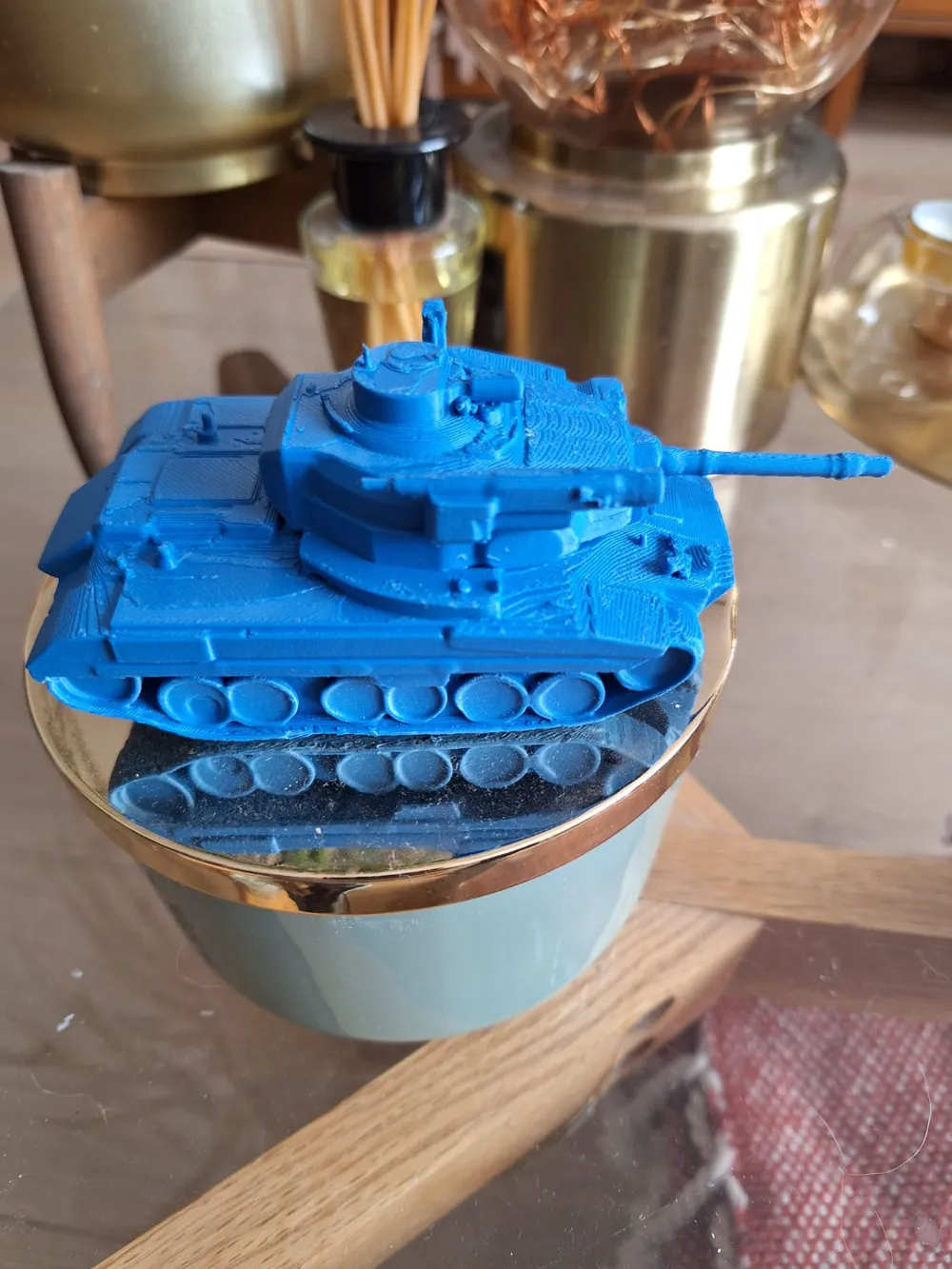 Tank miniature for Warhammer by thevoiid - MakerWorld