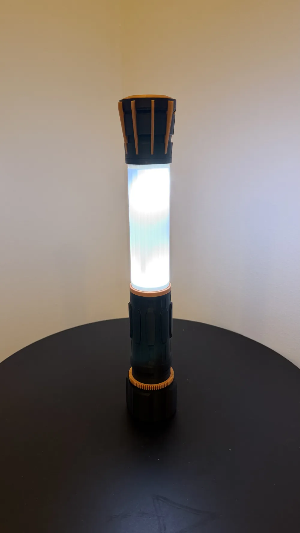 Le Noyau Modulaire : Lampe Torche EDC Sci-Fi - Modèle d'Impression 3D ...