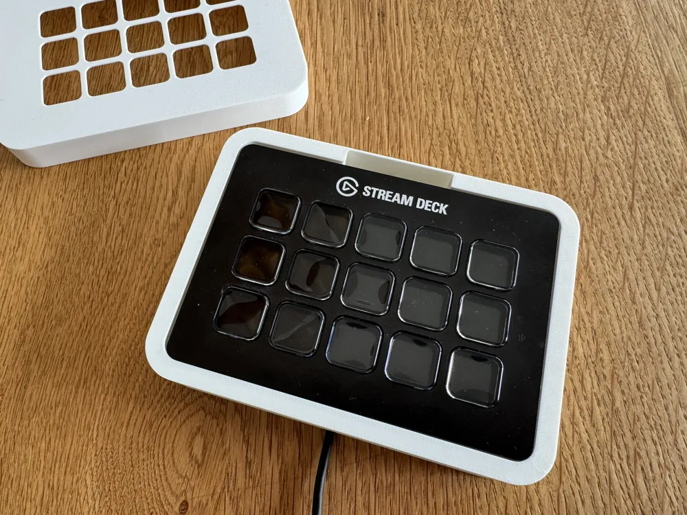 Wall Mount Case for Stream Deck MK1 by Maik Purrmann MakerWorld ...