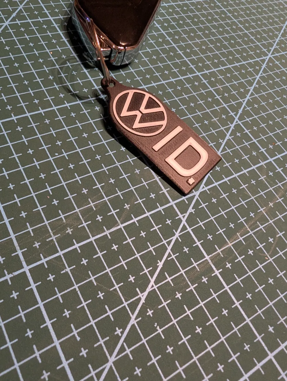 VW ID. Keyring by SpaghettificationStation - MakerWorld