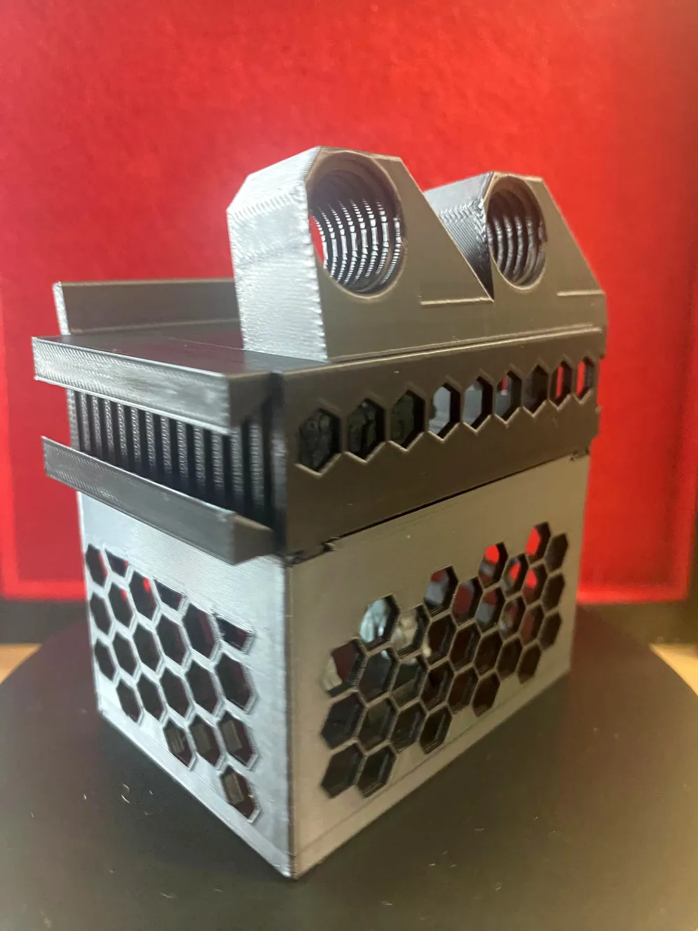 Under Monitor Miniature Display by JediMaveriC MakerWorld: Download ...