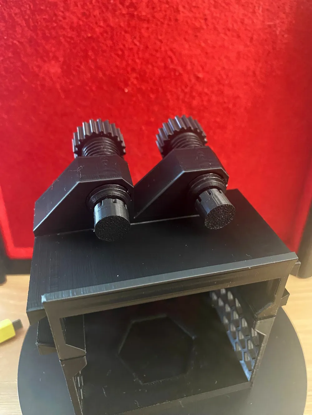 Under Monitor Miniature Display by JediMaveriC MakerWorld: Download ...