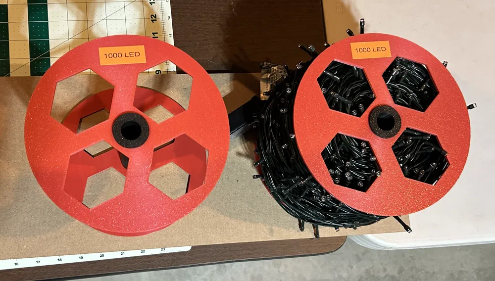 Christmas Light Spool by TymeSlayer - MakerWorld