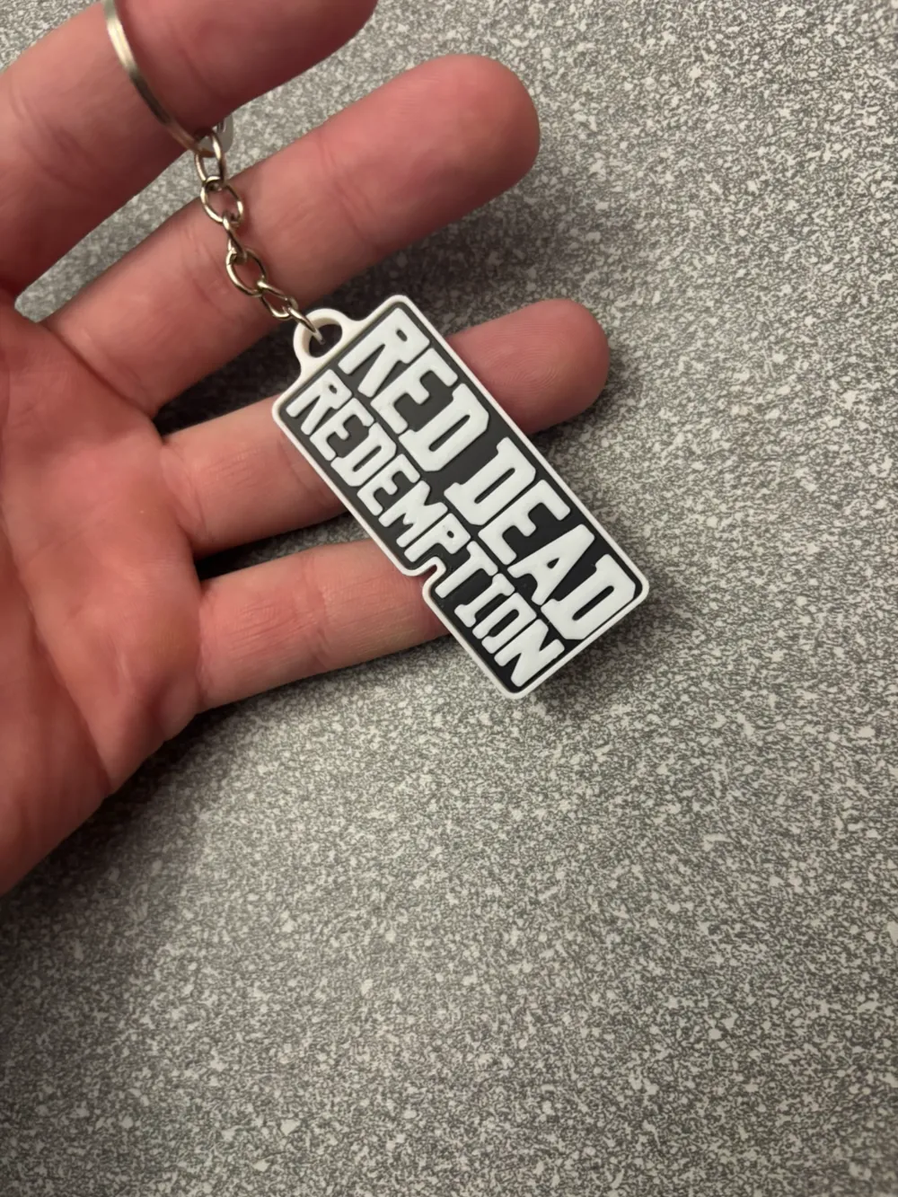 Red Dead Redemption Keychain by MORTI$ - MakerWorld
