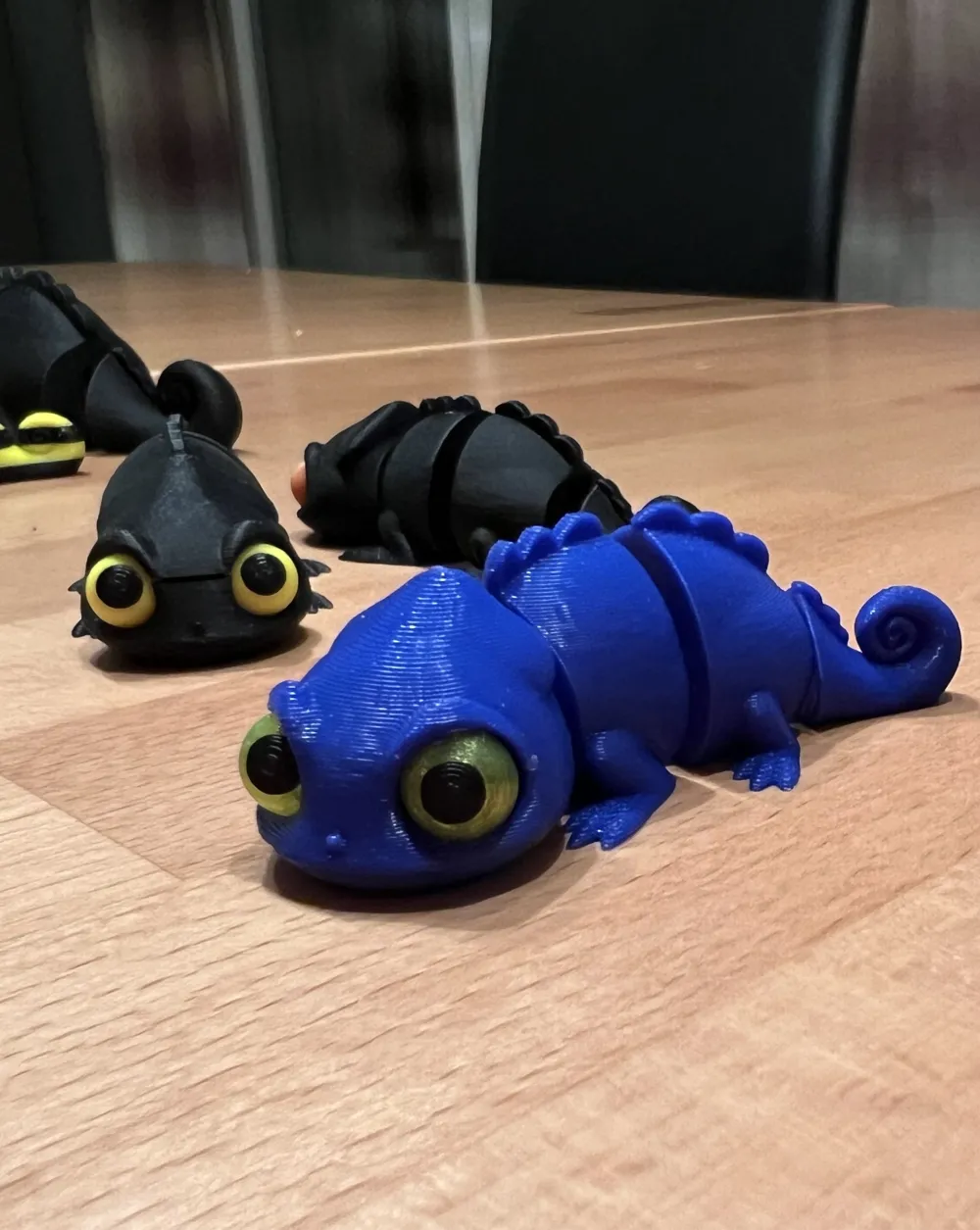 Articulated Flexi Chameleon - moving Eyes & Body - Free 3D Print Model ...
